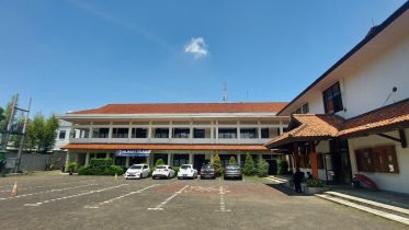 Pendaftaran Universitas Indonesia Membangun (Universitas INABA) 2023/ ...